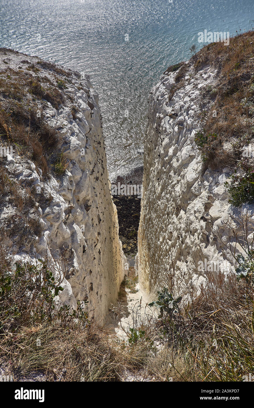The White Cliffs of Dover, part of the North Downs formation, is the ...