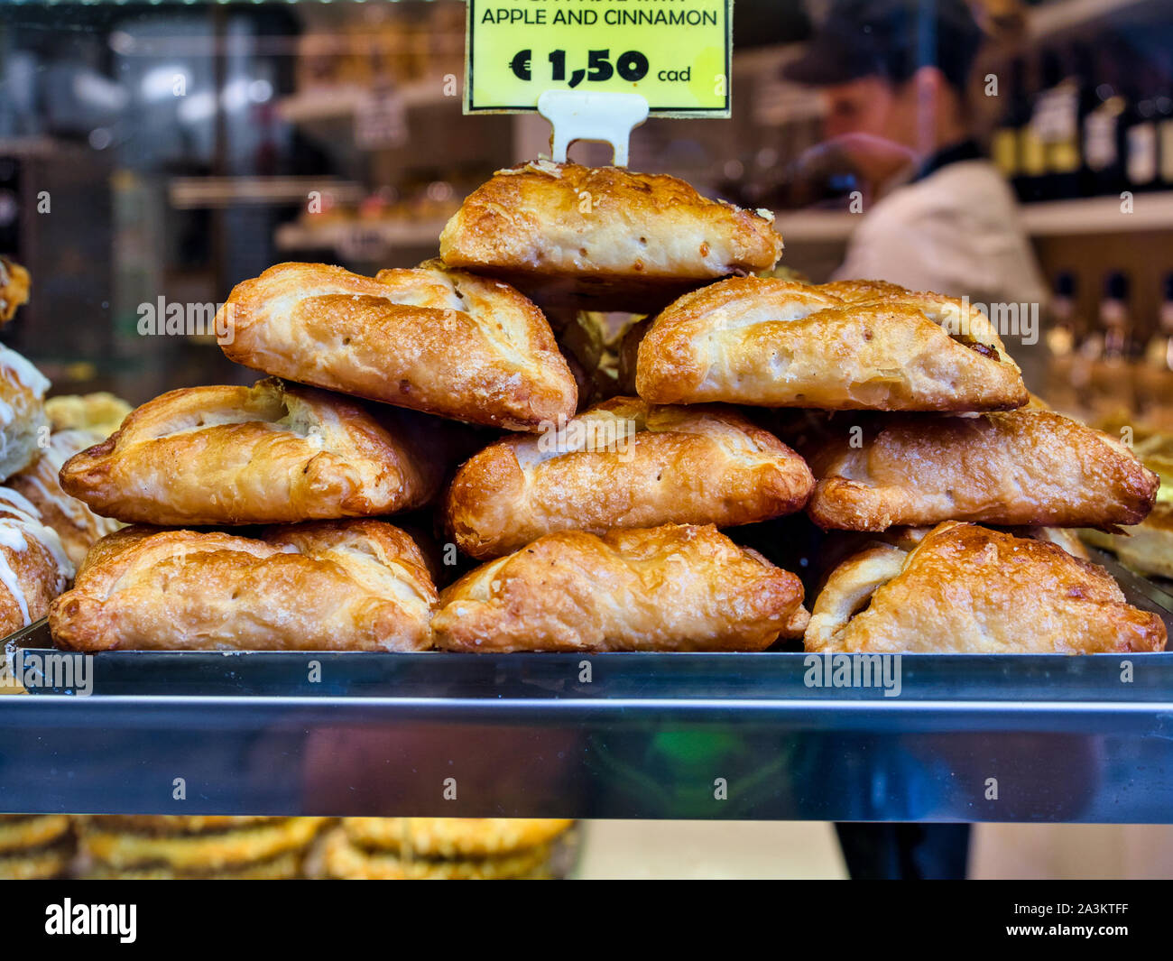 Pastry counter hi-res stock photography and images - Alamy