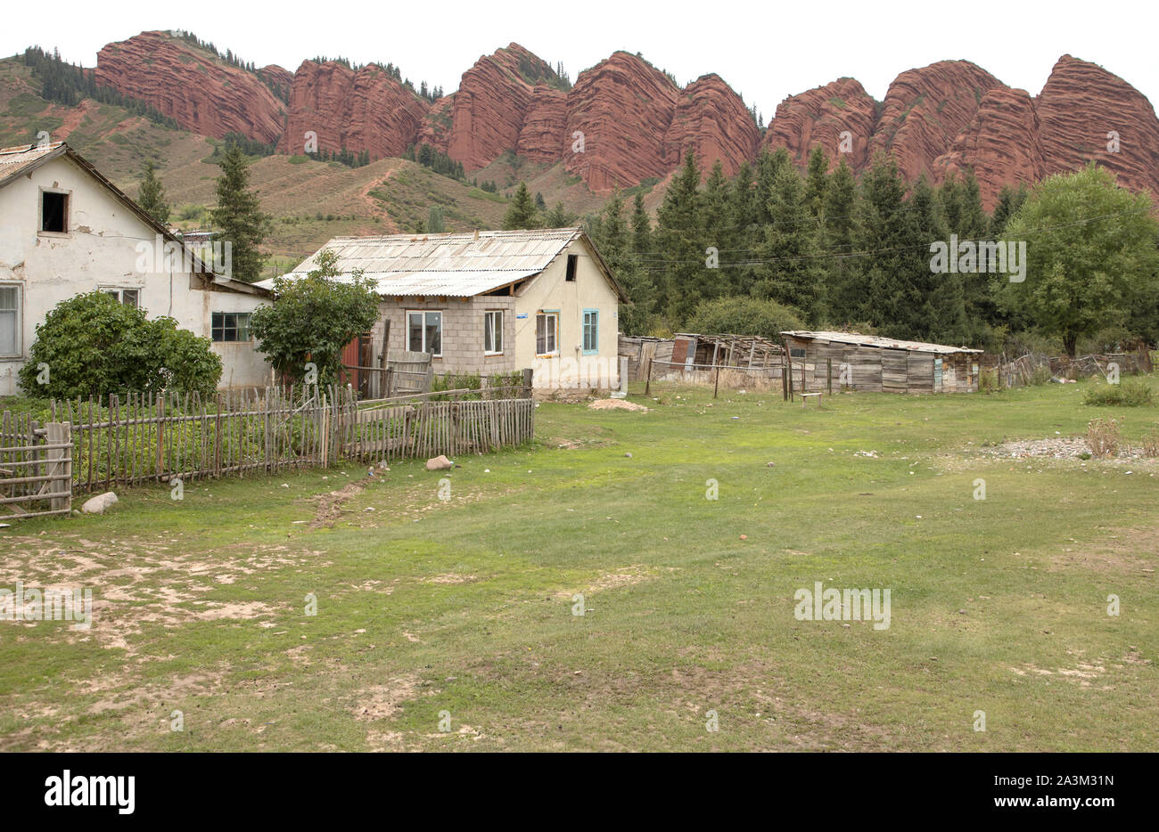 7 bulls rocks kyrgyzstan jeti-oghuz valley the seven bulls valley in ...