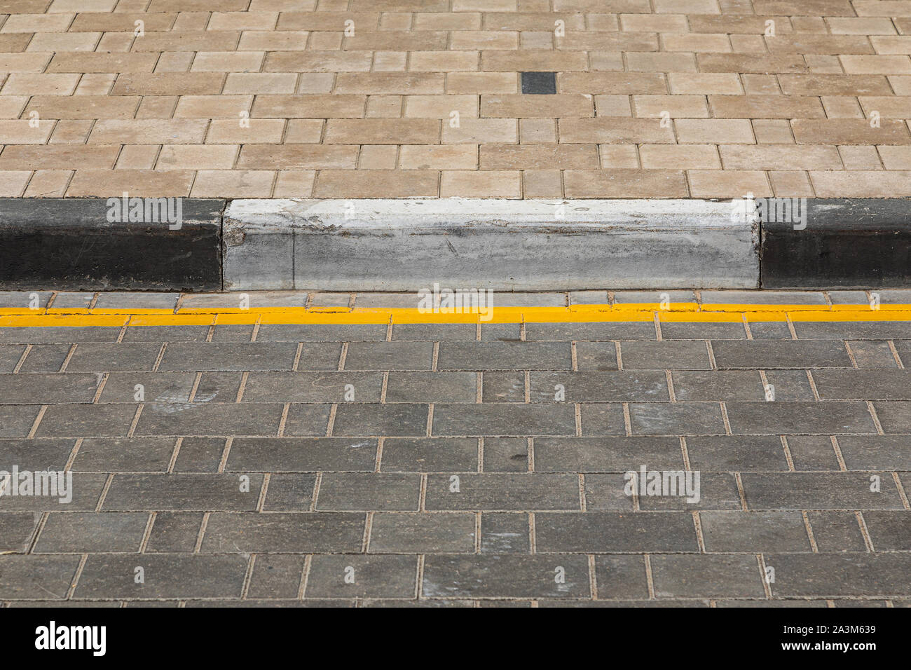 Road marking yellow line no parking hi-res stock photography and images ...
