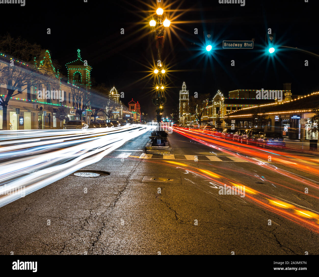 Shopping long hi-res stock photography and images - Alamy