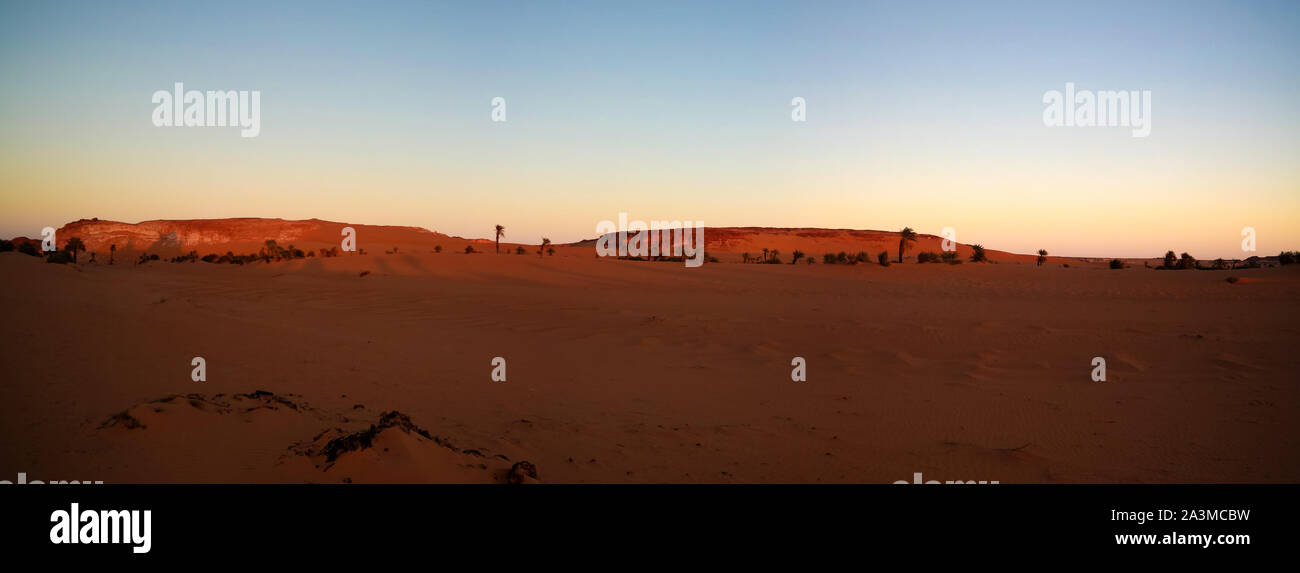 Sunset at sandstone formation in the Sahara desert in Ennedi, Chad ...