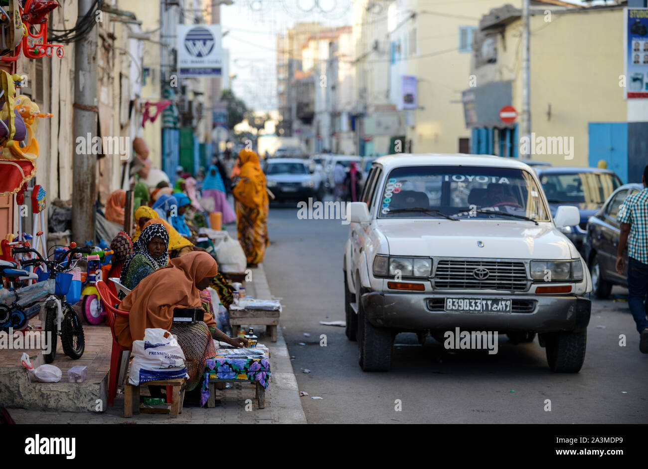 DJIBOUTI , old town, street life / DSCHIBUTI, Altstadt Stock Photo - Alamy