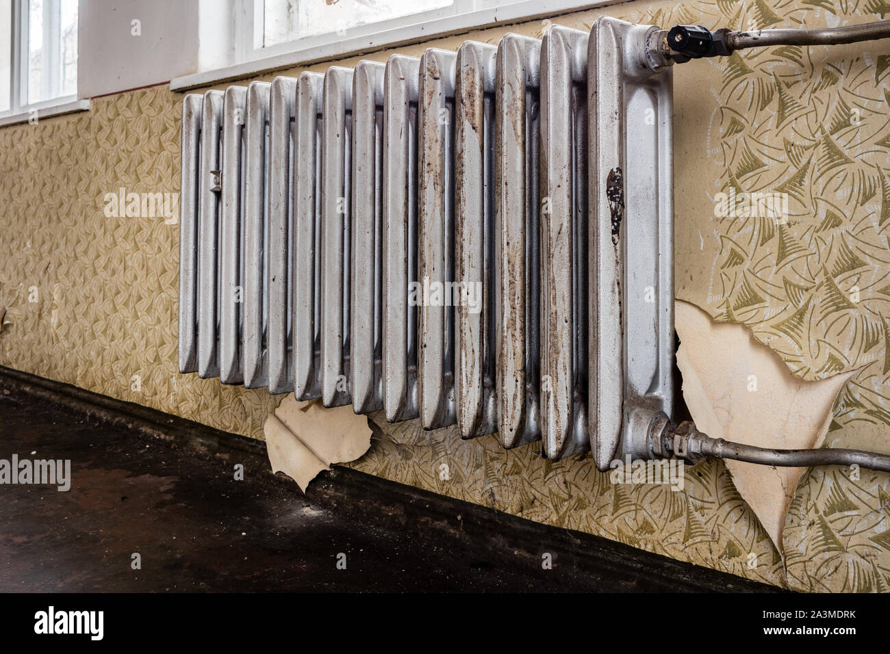 60s wallpaper room hi-res stock photography and images - Alamy