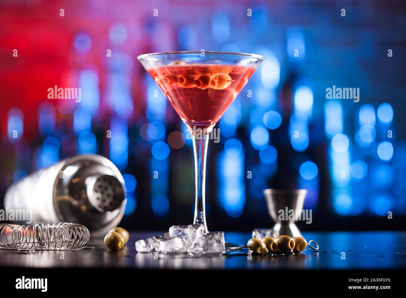 Cosmopolitan gin hi-res stock photography and images - Alamy