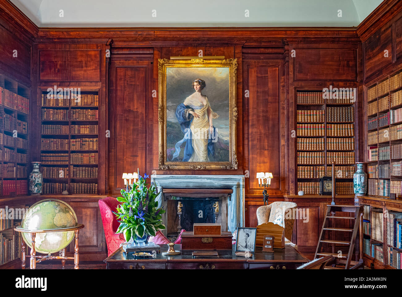 The library of the dunrobin castle hi-res stock photography and images - Alamy