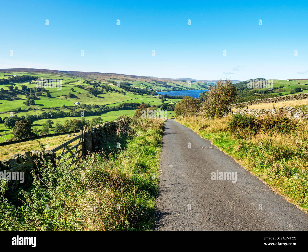Looking along Wath Lane toward Gouthwaite Reservoir near Pateley Bridge ...