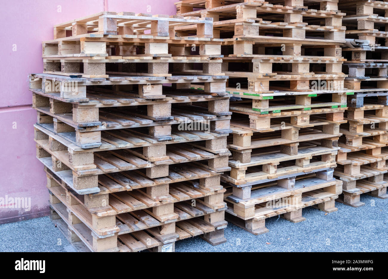 Wooden pallets in logistics Stock Photo - Alamy