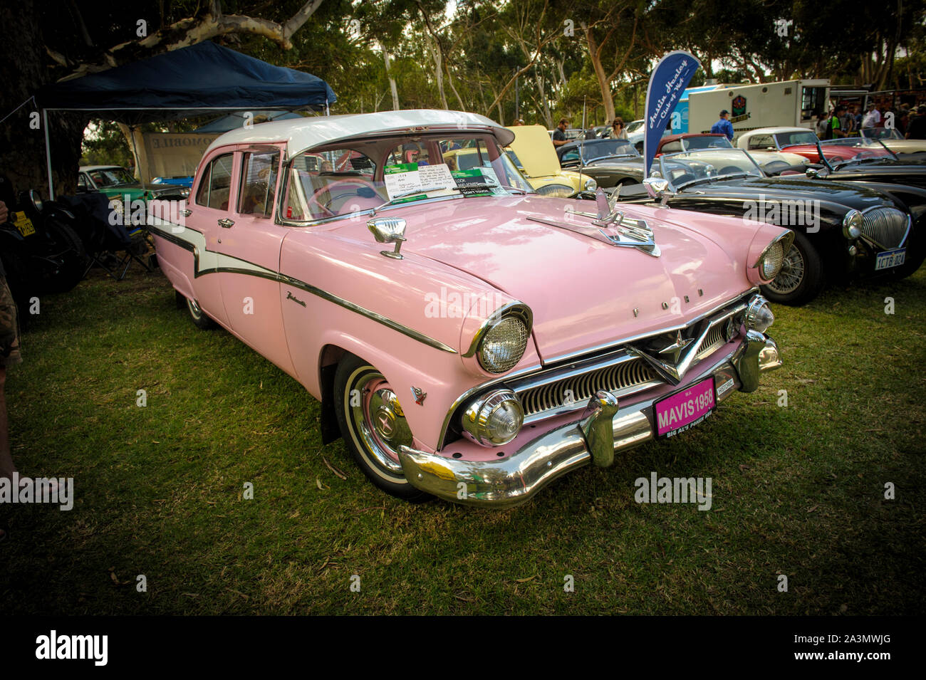 A pink 1958 V8 Ford Customline (Fordomatic Star) at a Western ...
