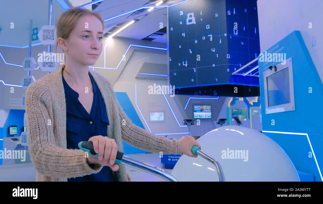 Stationary simulator hi-res stock photography and images - Alamy