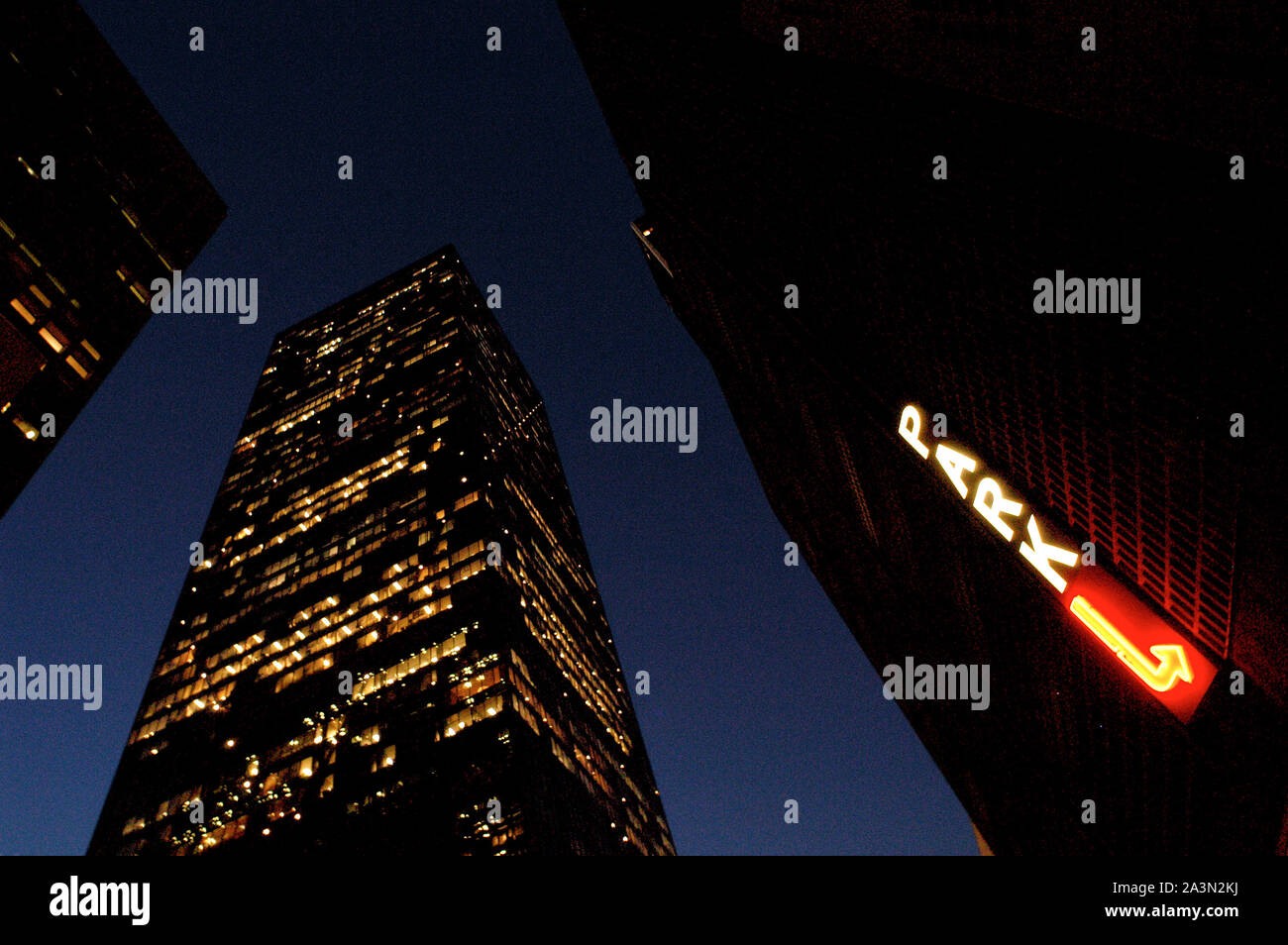Highrise buildings in Downtown Dallas at night Stock Photo - Alamy