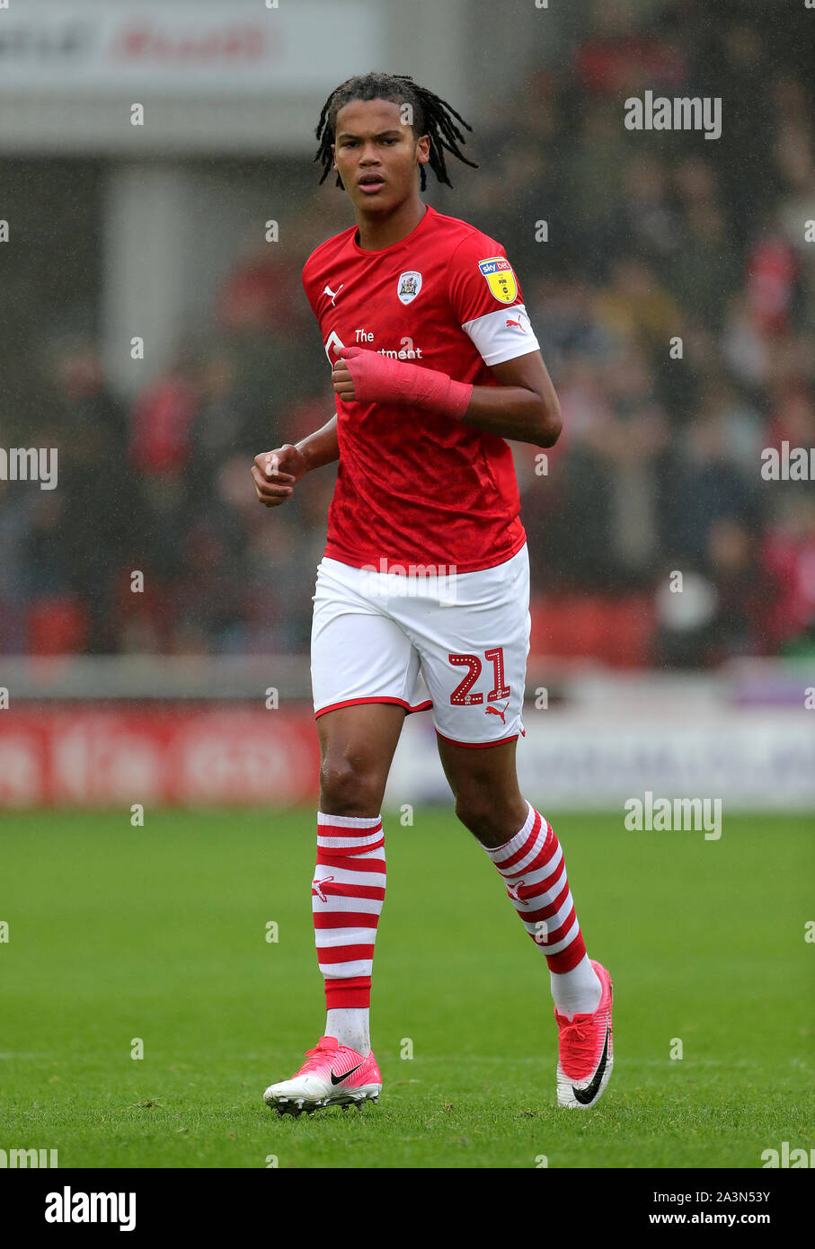 Barnsley's Toby Sibbick Stock Photo - Alamy