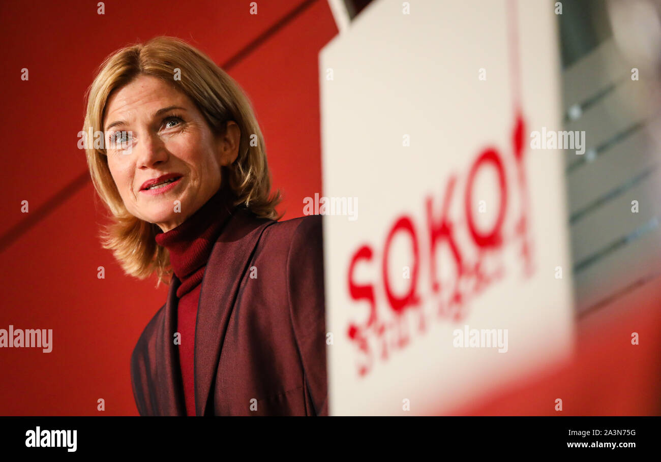 Stuttgart, Germany. 09th Oct, 2019. "Soko Stuttgart" actress Astrid M ...