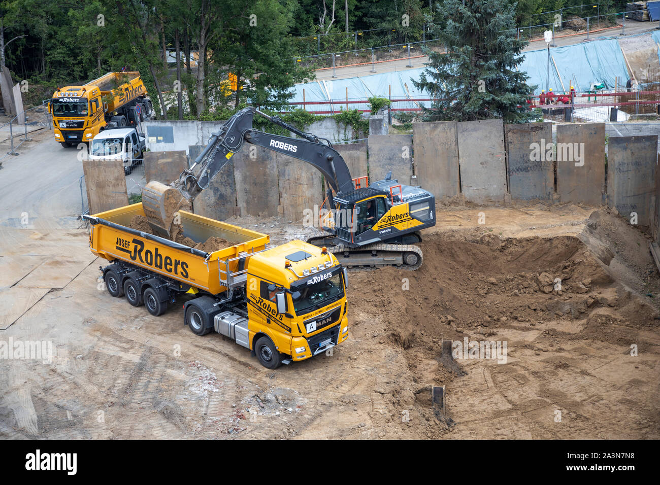 Construction work, dredging a construction pit for a residential ...
