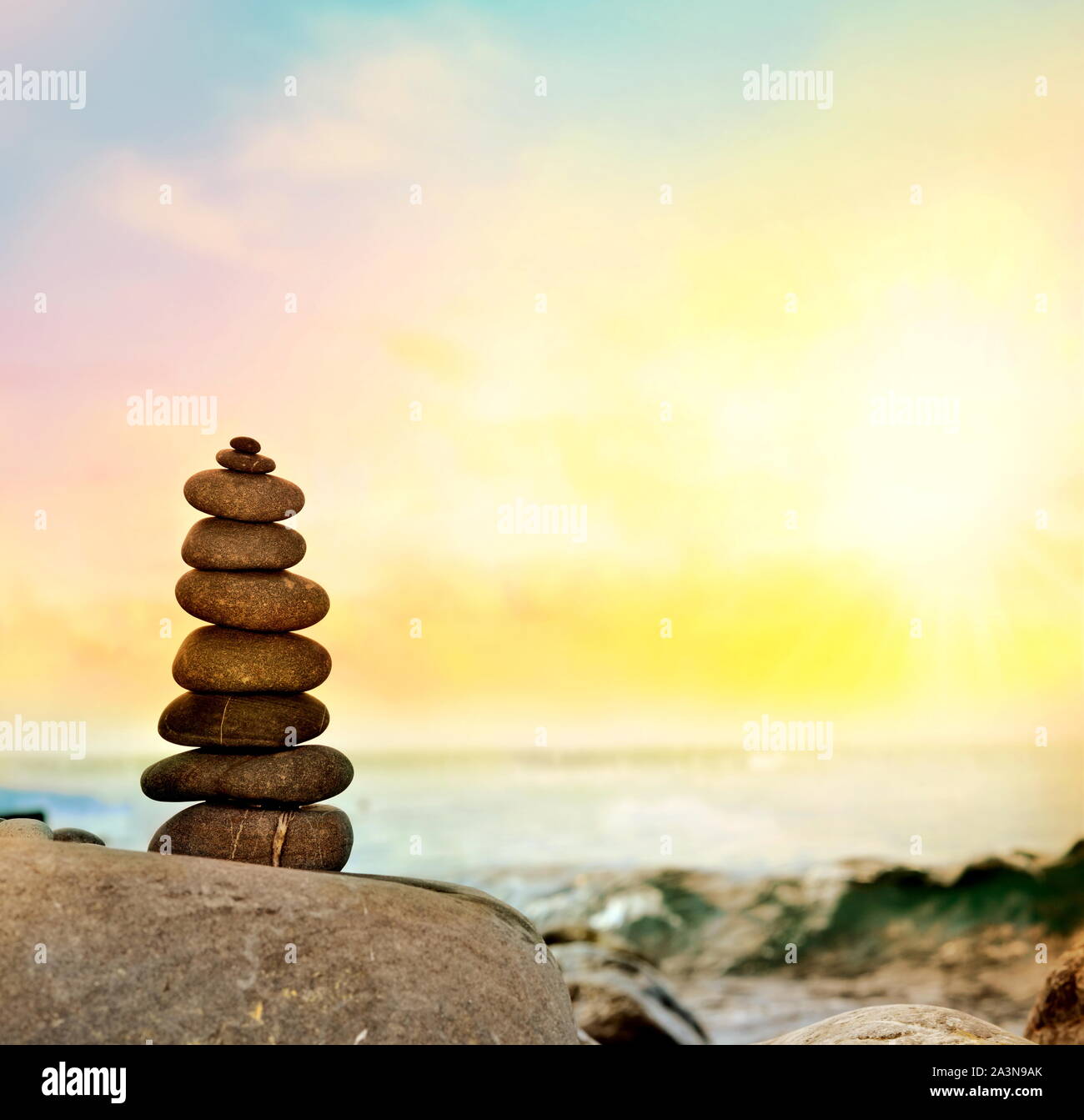 Pebble beach symbol hi-res stock photography and images - Alamy