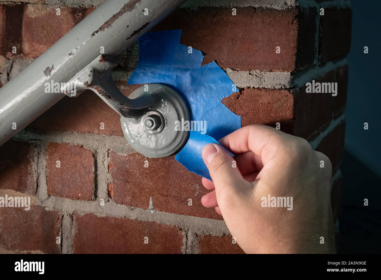 Prepping to paint hi-res stock photography and images - Alamy