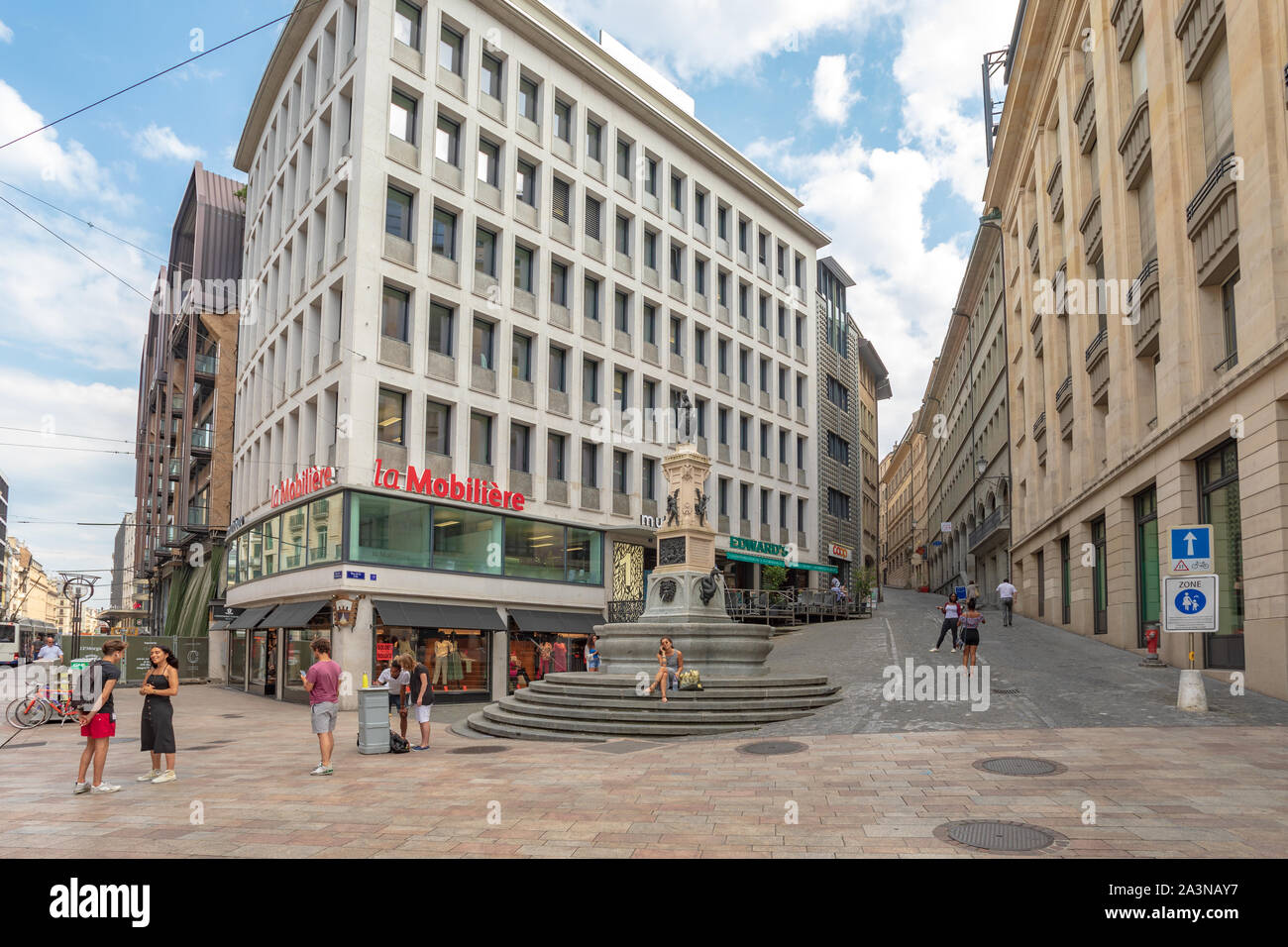 Geneva streets hi-res stock photography and images - Alamy