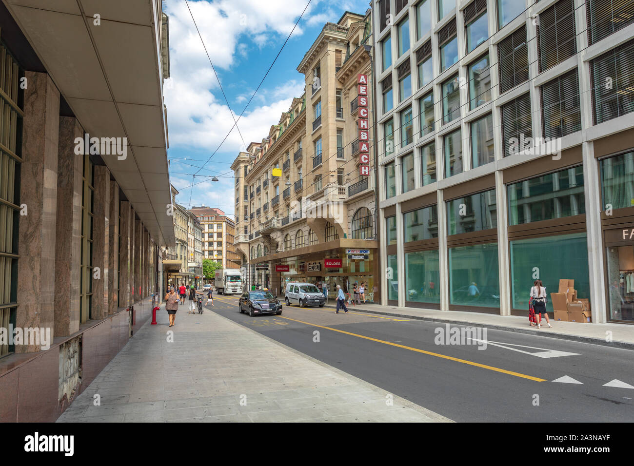 Geneva streets hi-res stock photography and images - Alamy