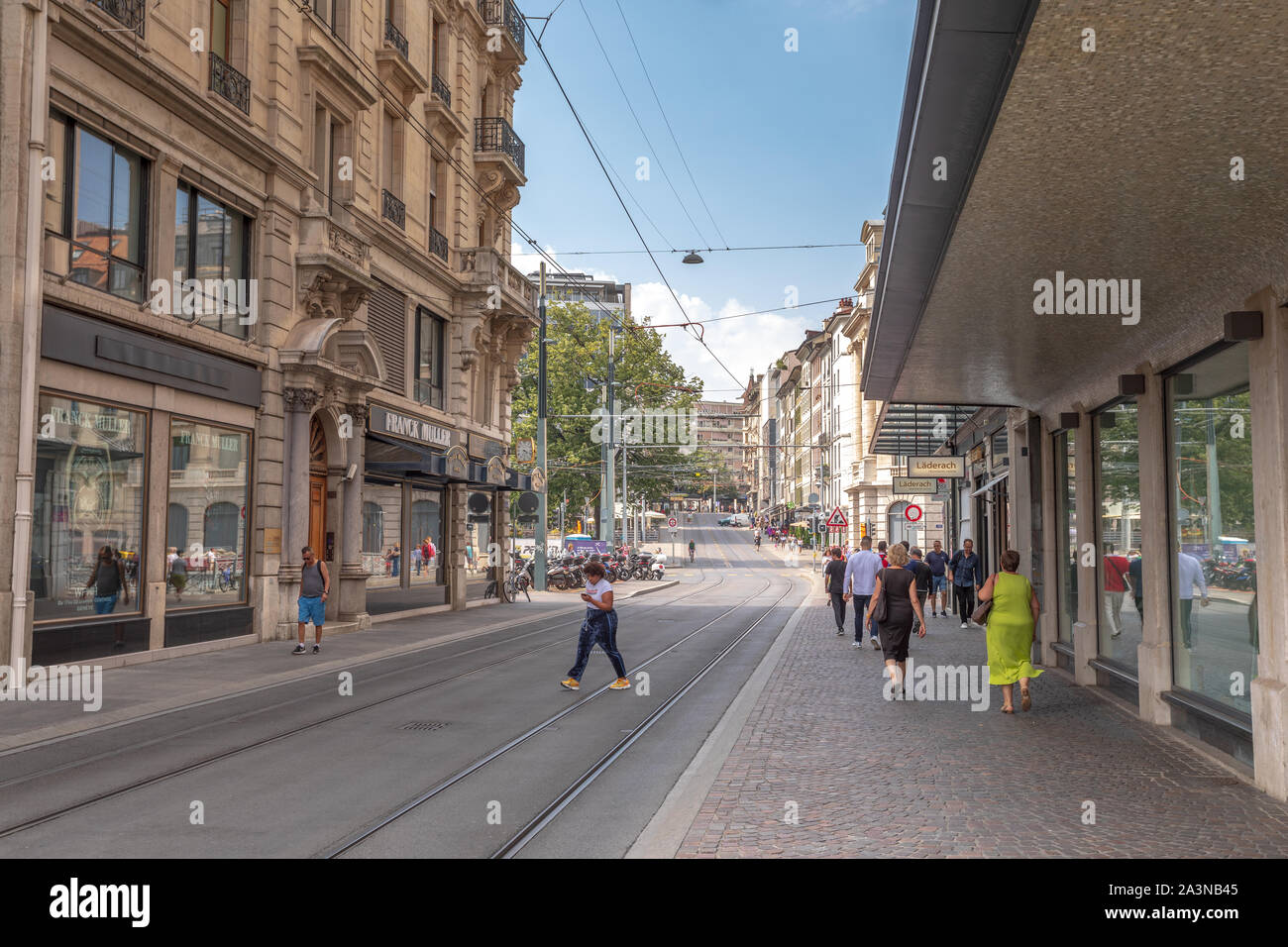 Geneva streets hi-res stock photography and images - Alamy