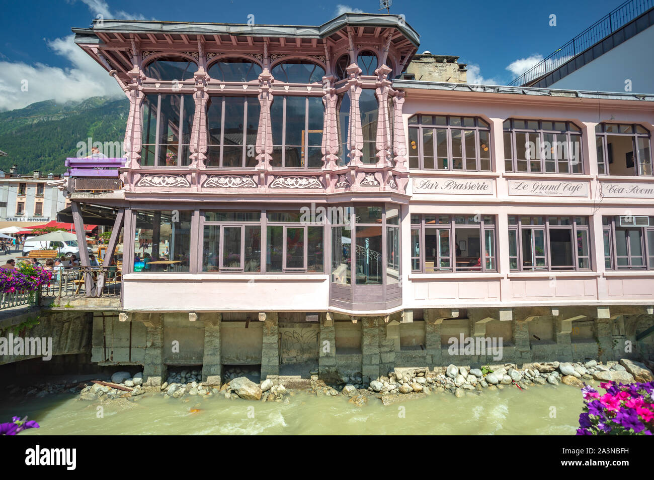 Chamonix architecture hi-res stock photography and images - Alamy
