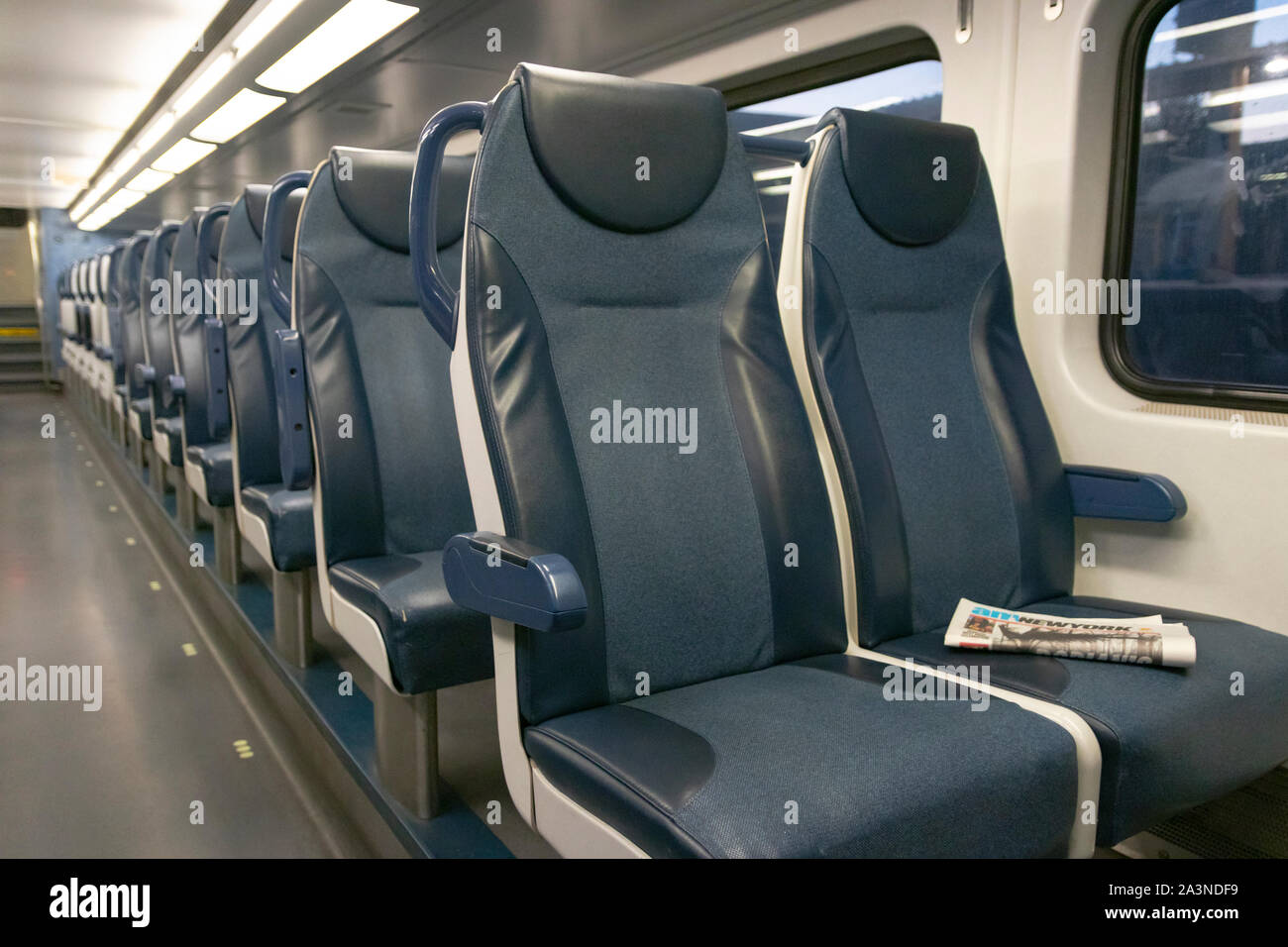 Vacant passenger train seat hi-res stock photography and images - Alamy