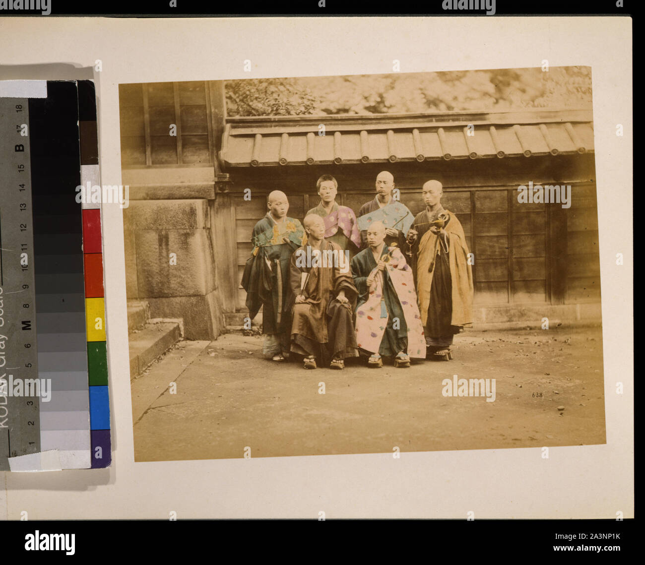 Six monks standing hi-res stock photography and images - Alamy