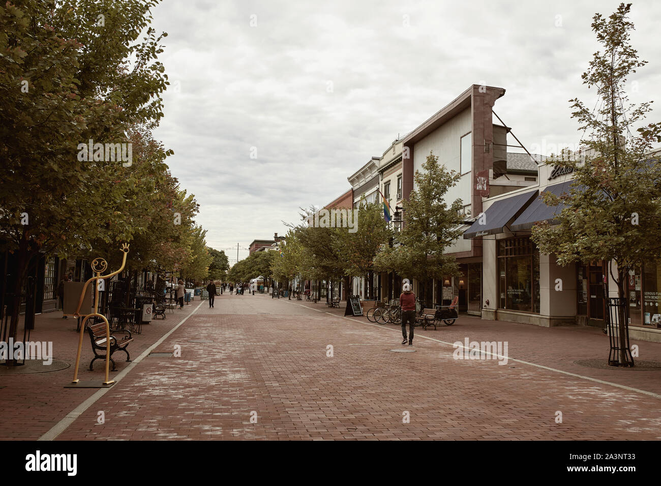 Burlington, Vermont - September 29th, 2019: Commercial stores and ...