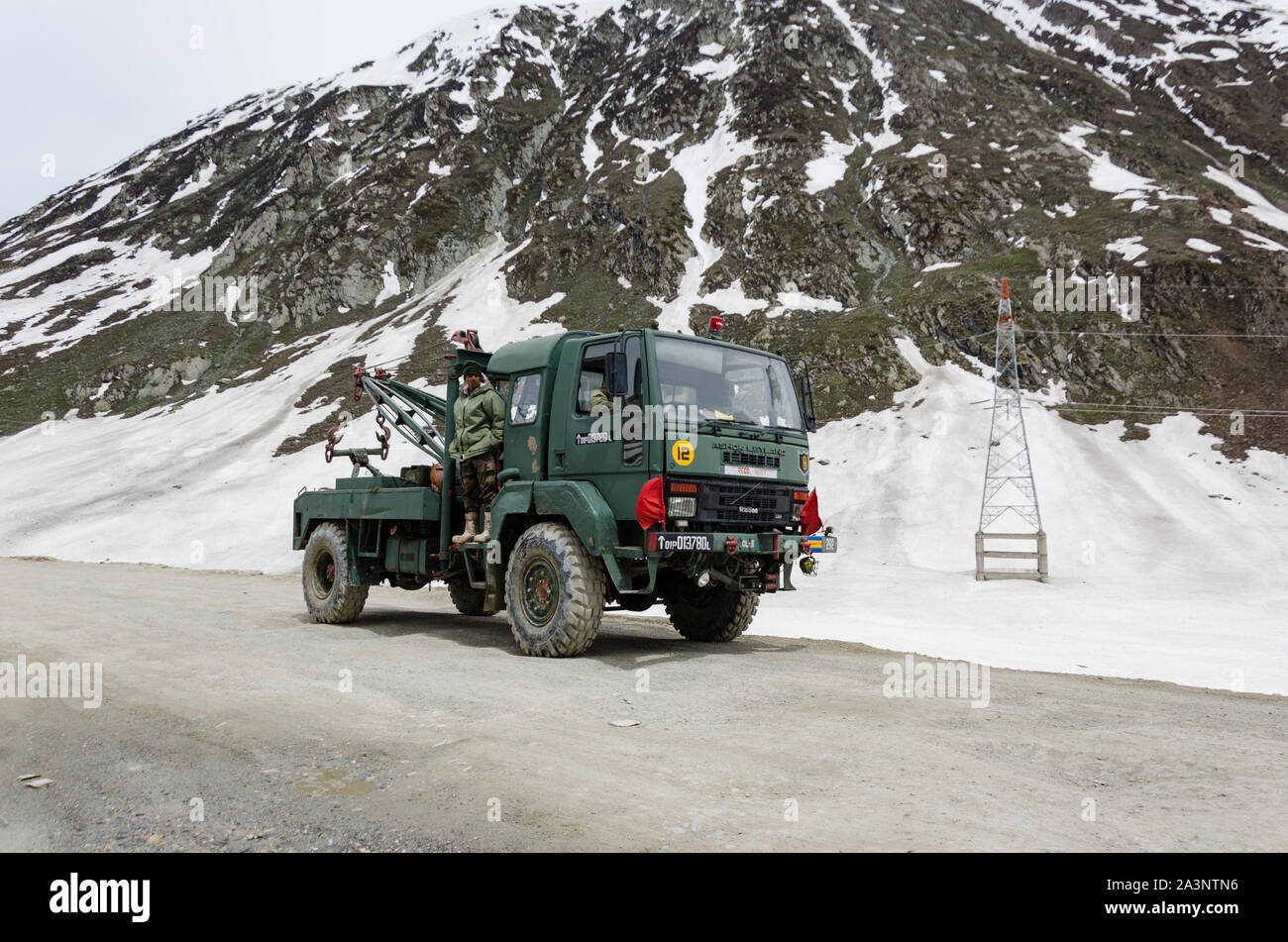Indian army vehicle hi-res stock photography and images - Alamy