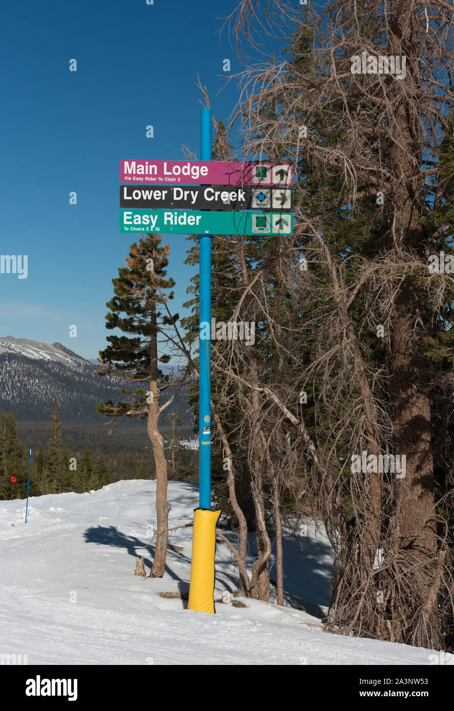 Ski trail signs on mountain, Mammoth Lakes, California Stock Photo - Alamy