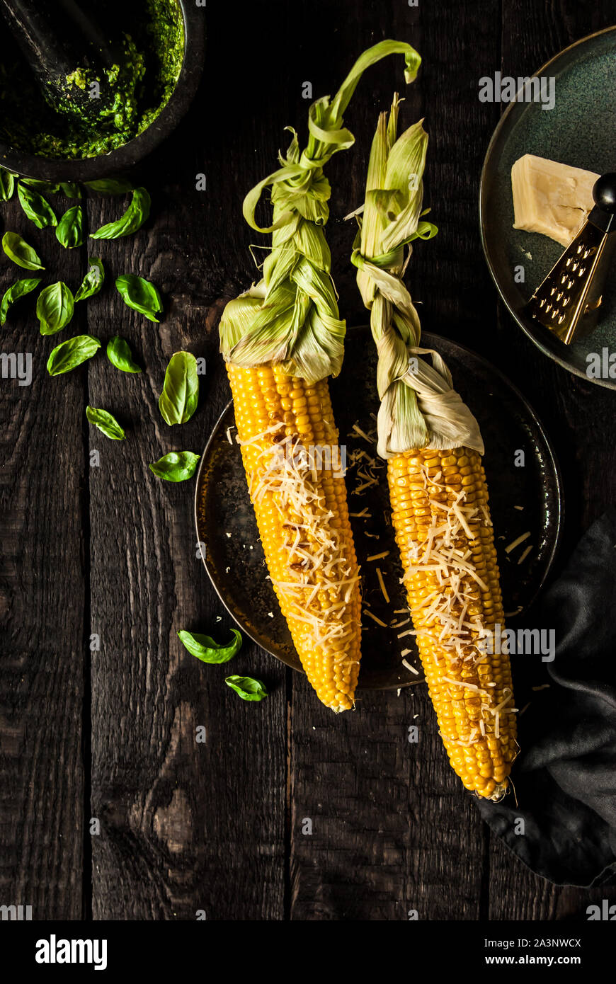 Corn cobes hi-res stock photography and images - Alamy