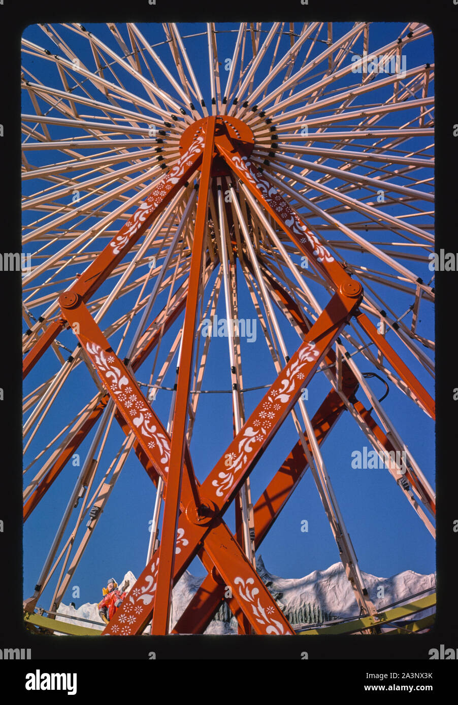 Sky diver ride hi-res stock photography and images - Alamy