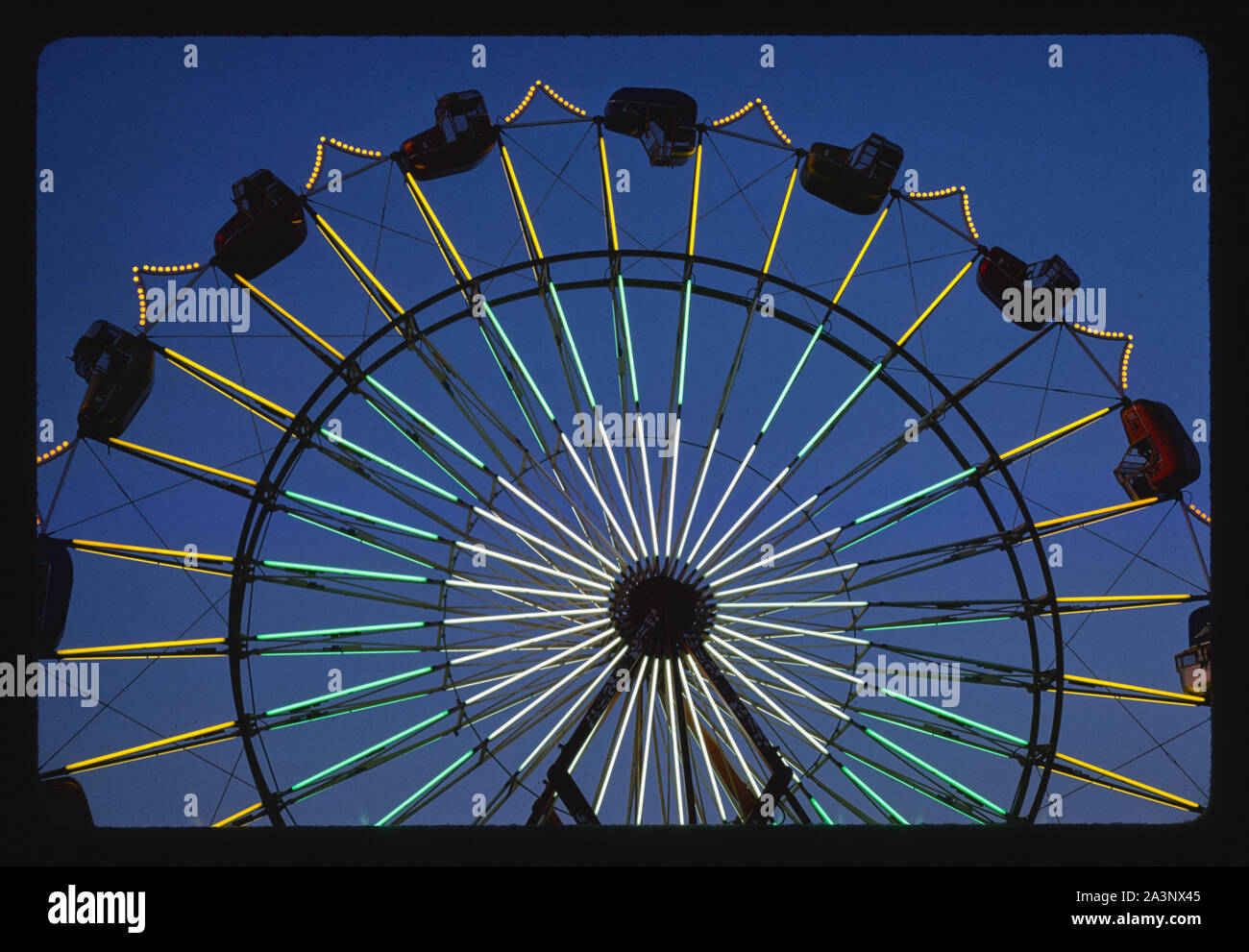 Sky diver ride hi-res stock photography and images - Alamy