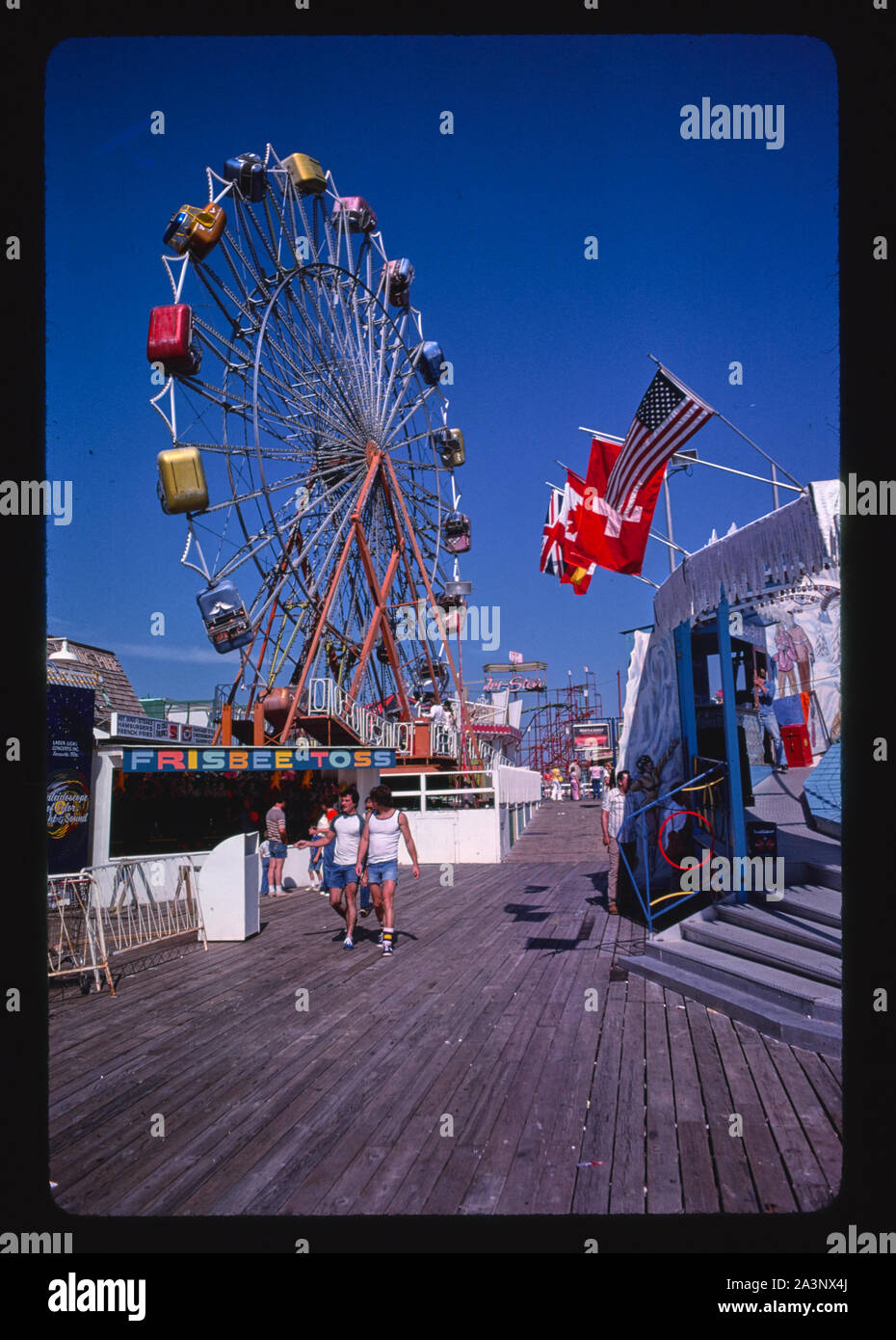 Sky diver ride hi-res stock photography and images - Alamy