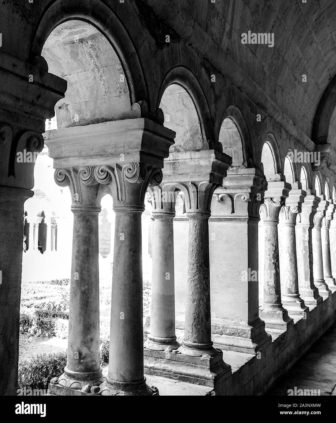 Cloister detail Black and White Stock Photos & Images - Alamy