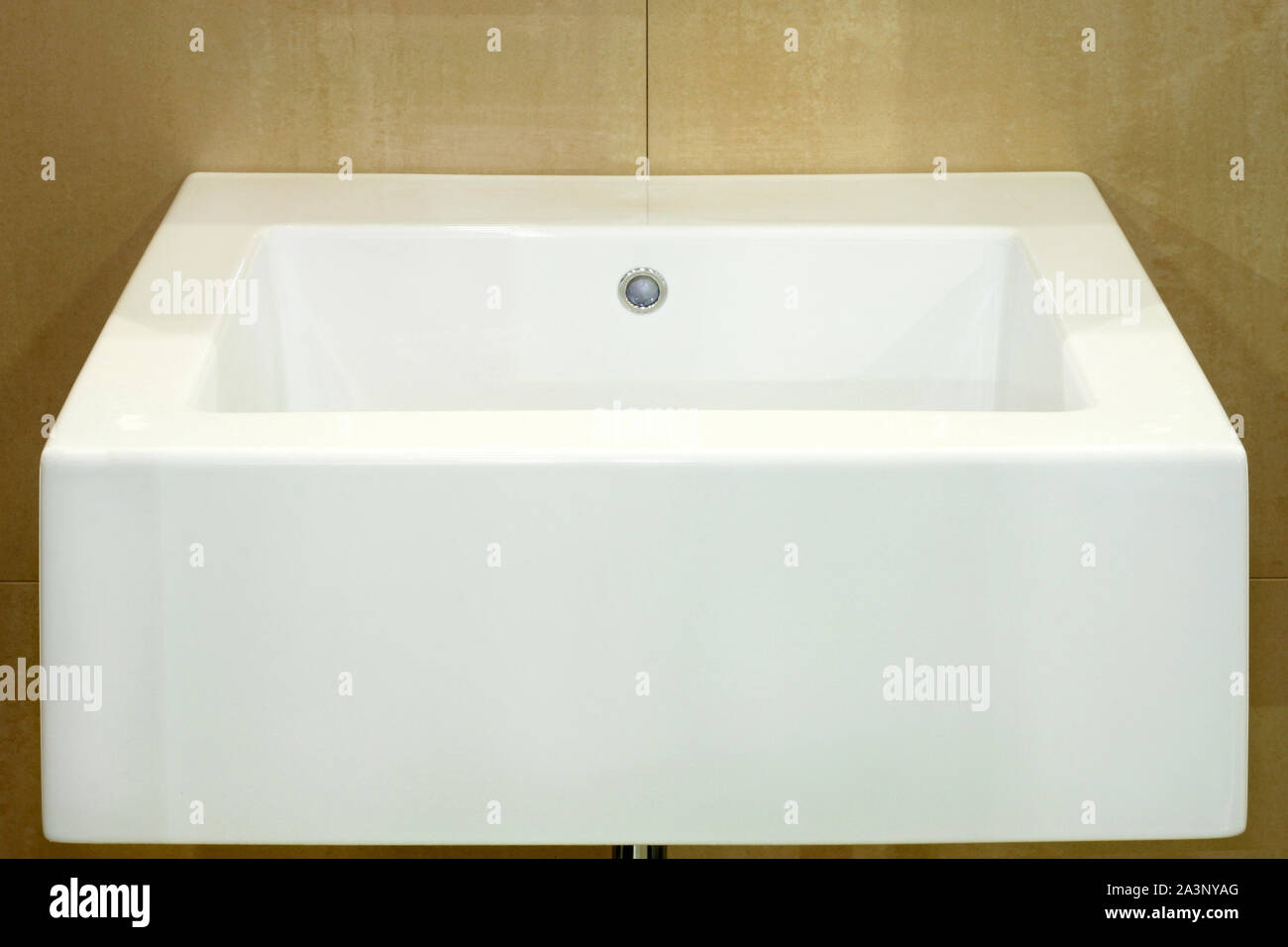 Minimalism and simple white basin in square shape Stock Photo - Alamy