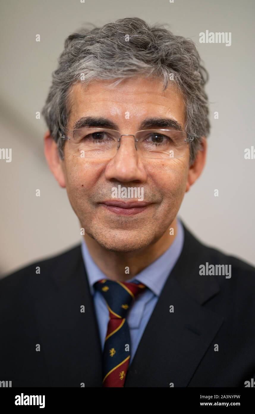 David Nott, Surgeon High Resolution Stock Photography and Images - Alamy