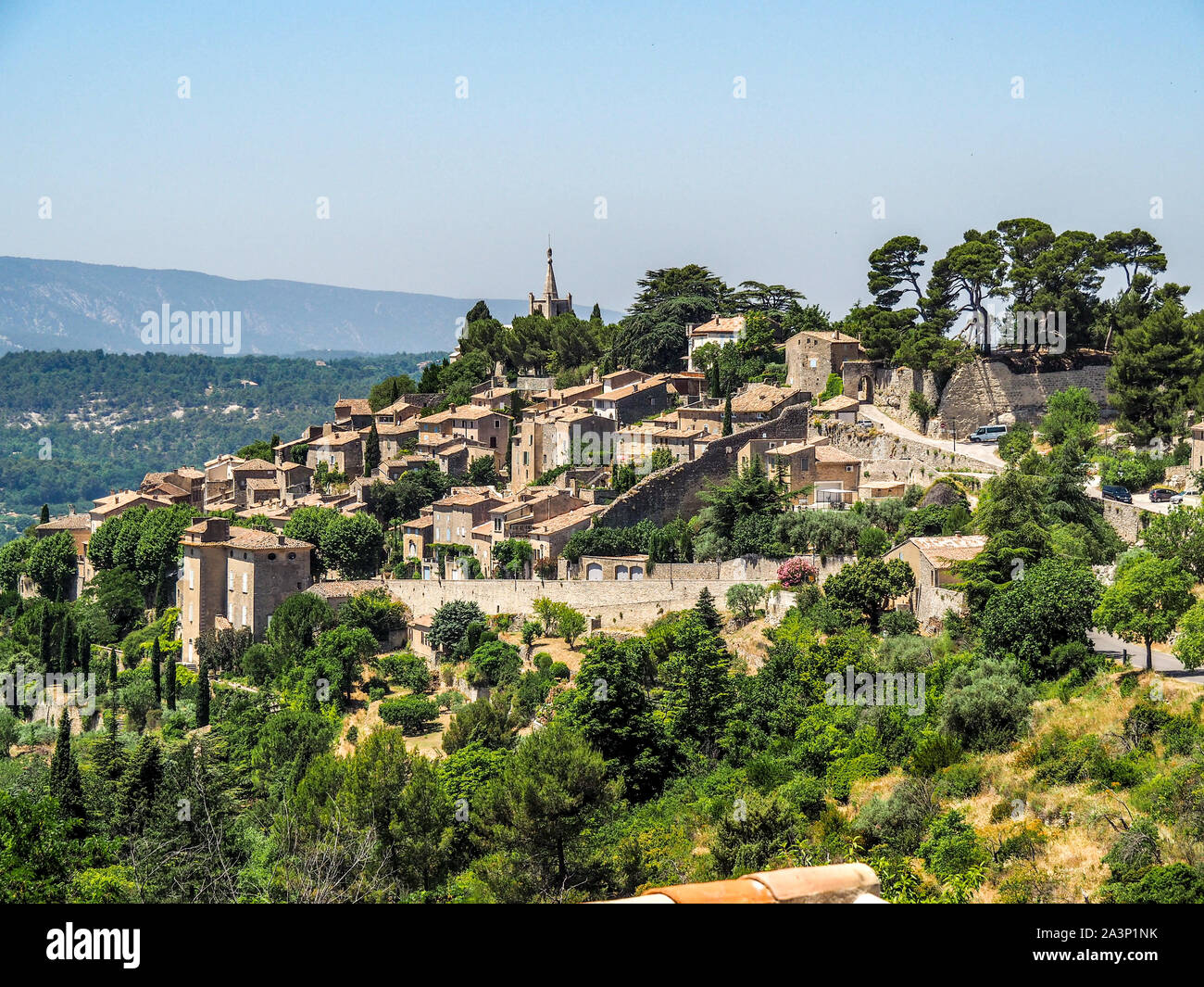 Hillside village of Bonnieux, France Stock Photo - Alamy