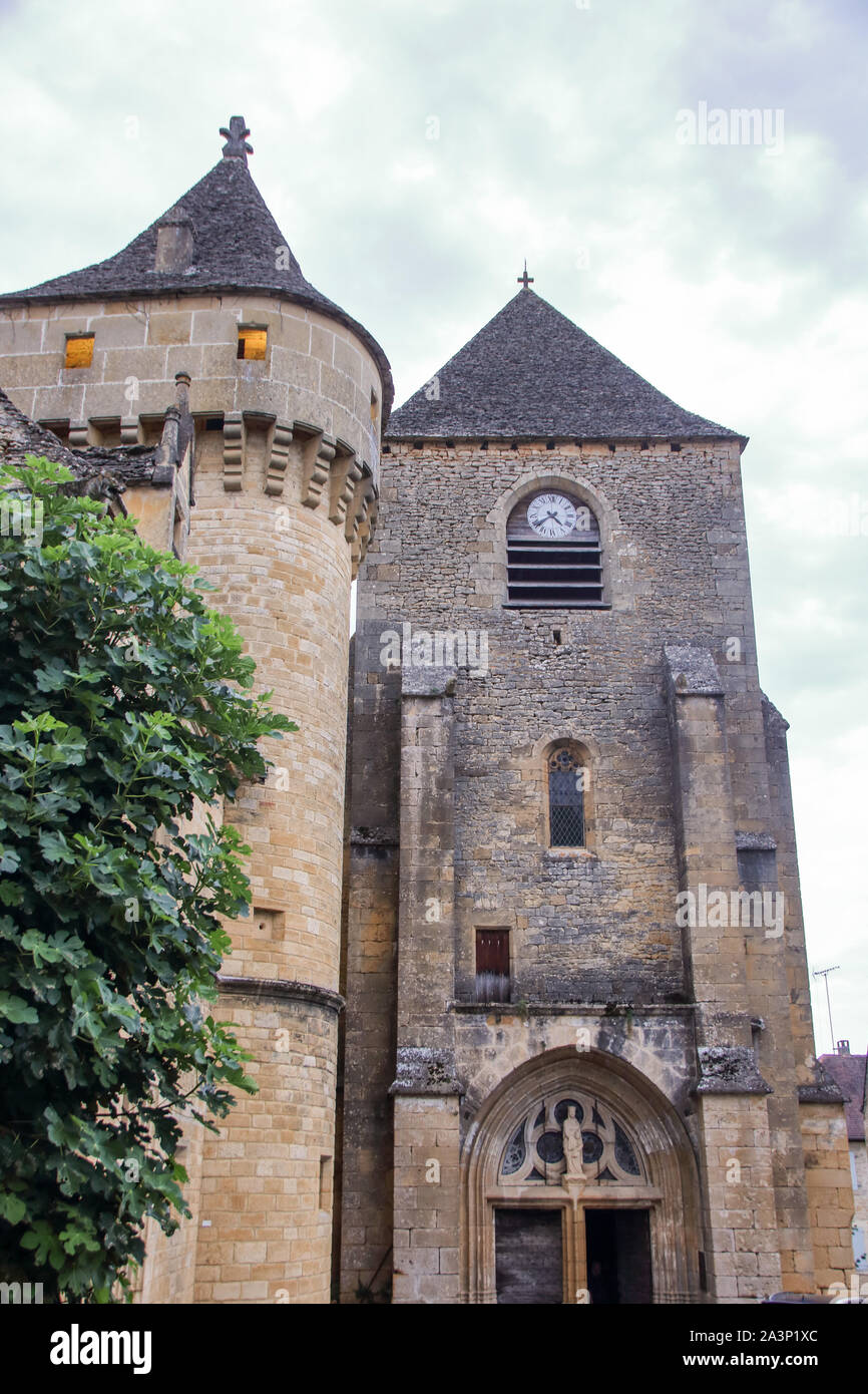 romanic church of saint amand la coly, perigord noir, aquitaine, france ...