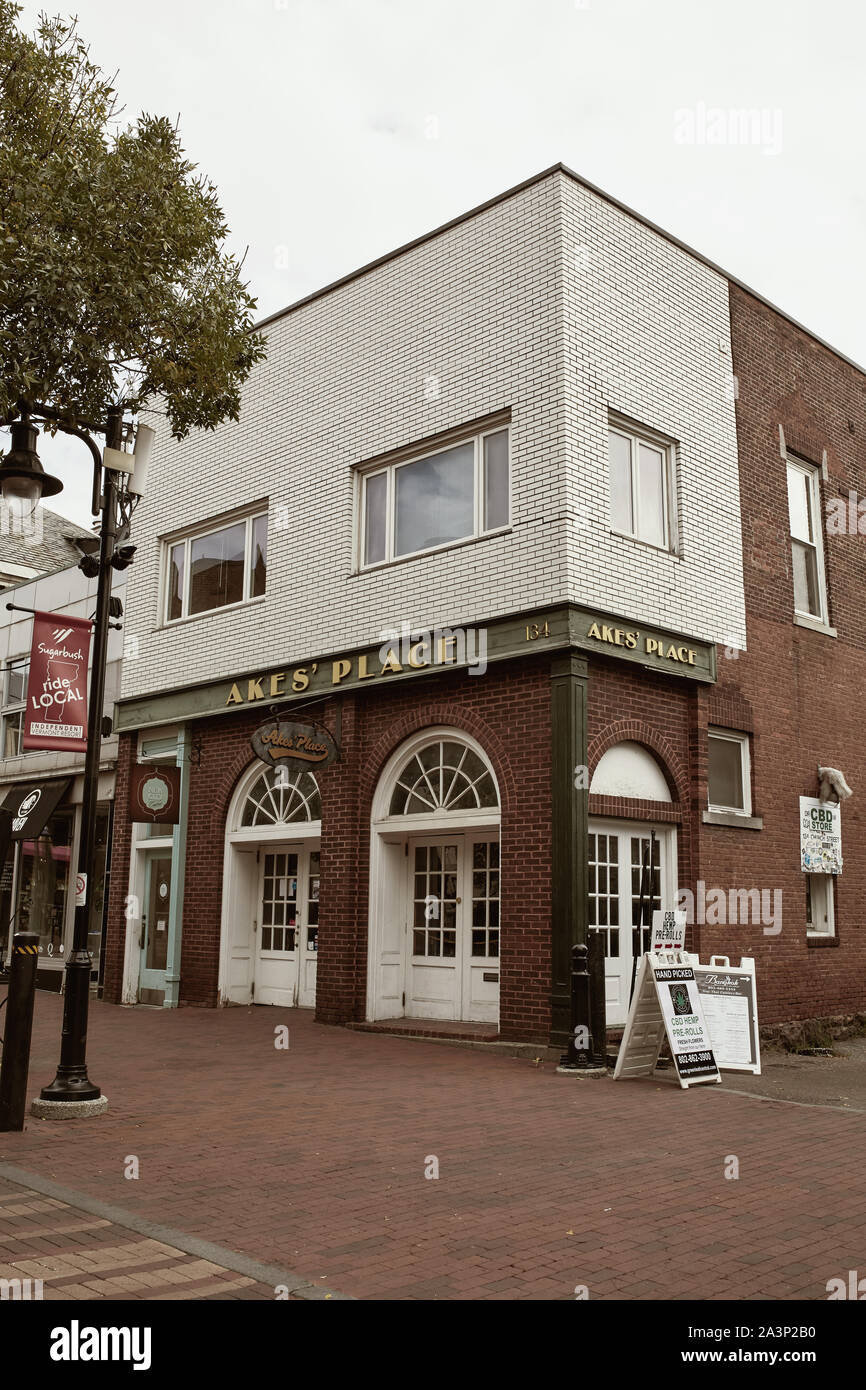 Burlington, Vermont - September 29th, 2019: Commercial stores and ...