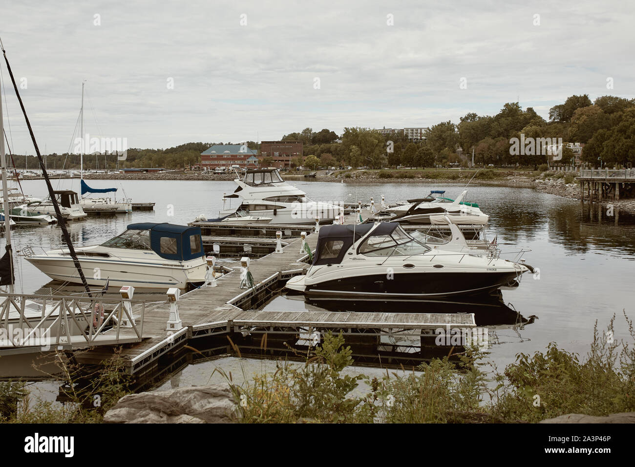 Vermont lake champlain autumn hi-res stock photography and images - Alamy