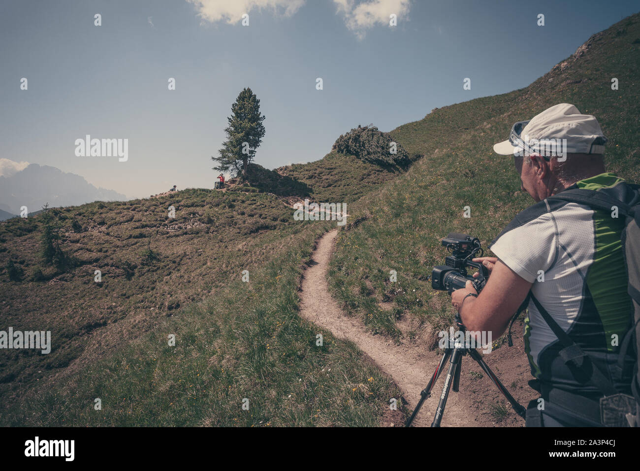 Filming in nature hi-res stock photography and images - Alamy