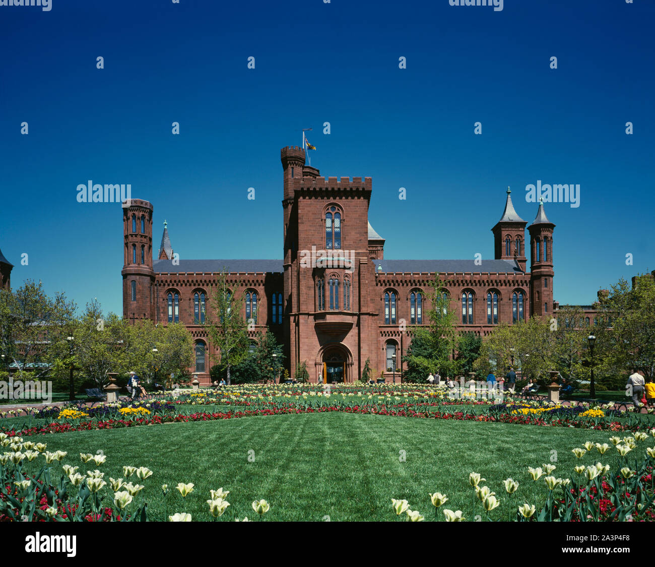 Smithsonian Castle, Washington, D.C Stock Photo - Alamy