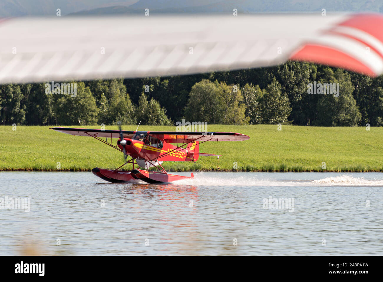 Handling the floatplane hi-res stock photography and images - Alamy