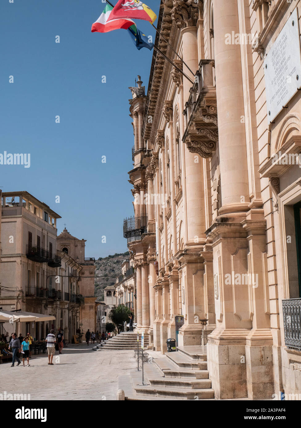 Police station exterior italy hi-res stock photography and images - Alamy