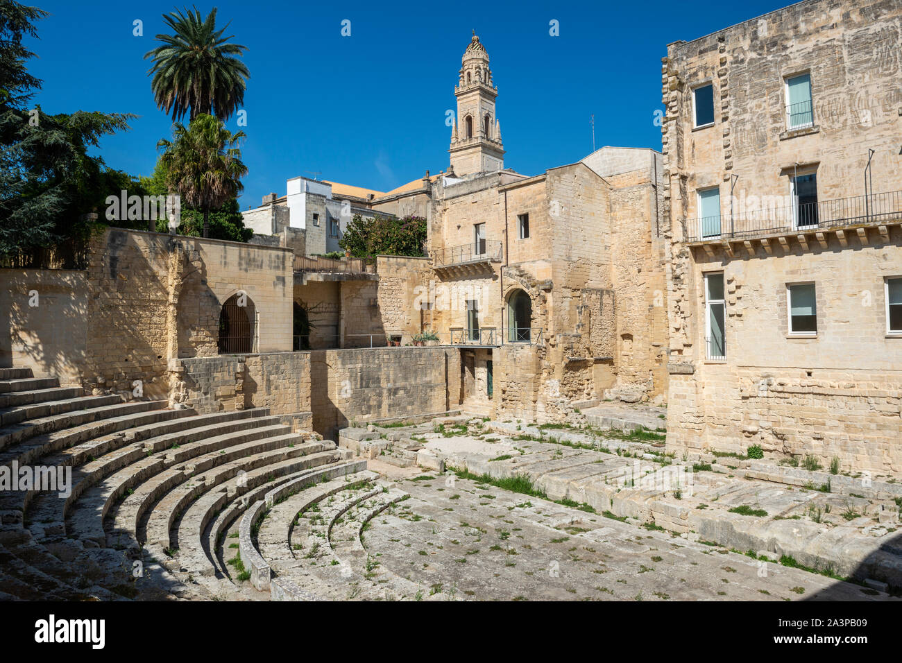 Teatro romano di lecce hi-res stock photography and images - Alamy
