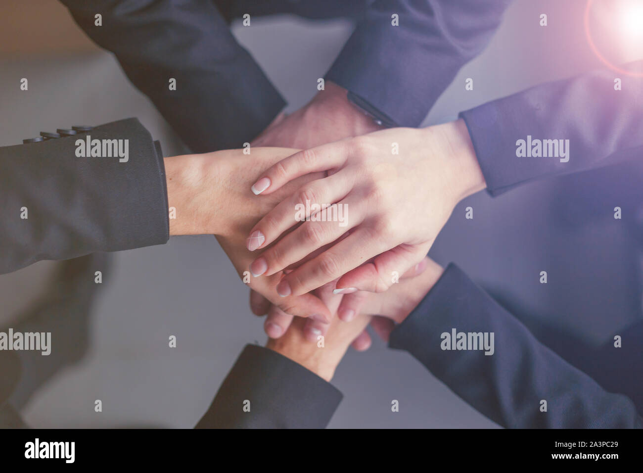 Join hands circle hi-res stock photography and images - Alamy
