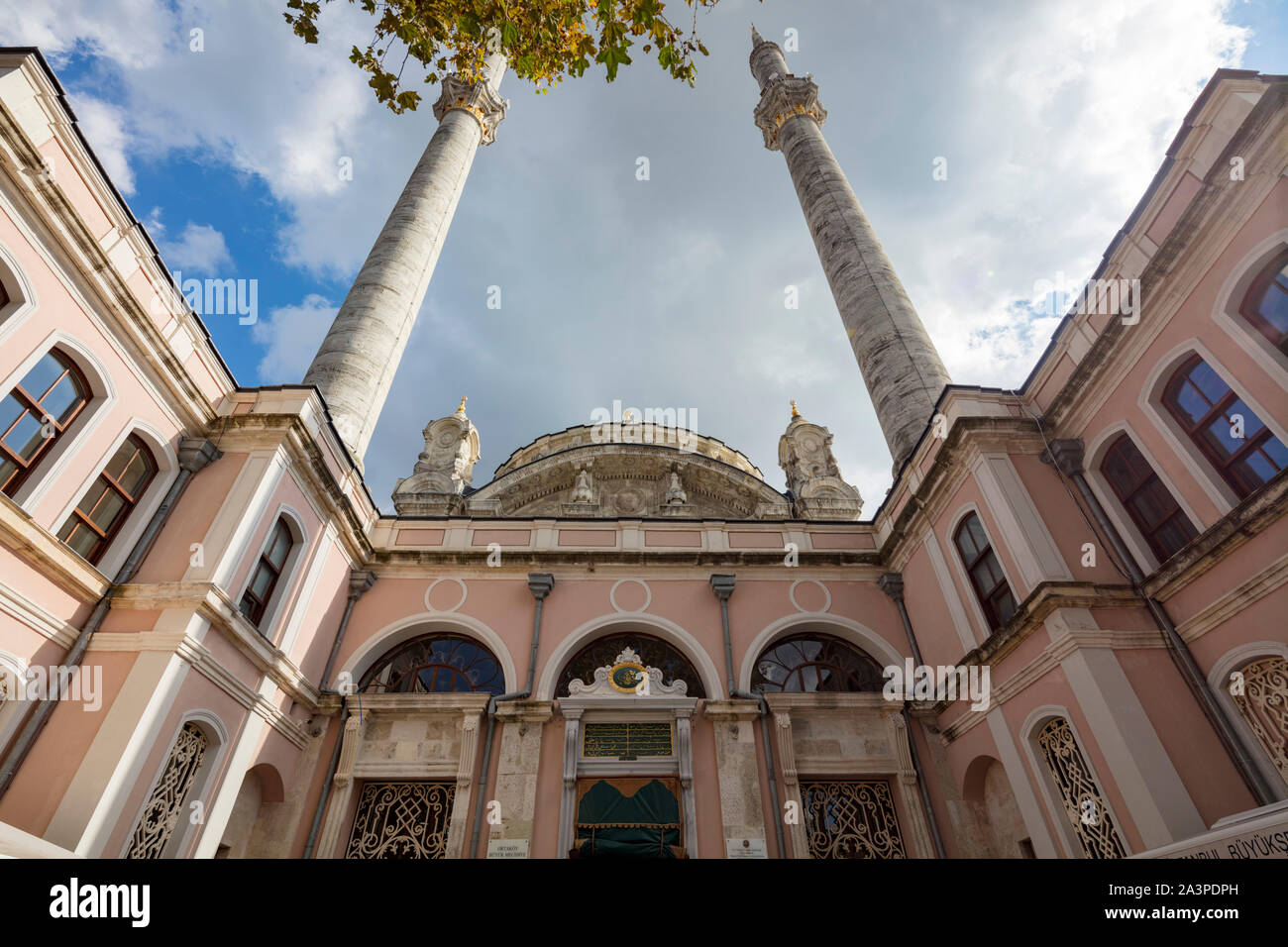 Ortakoy Mosque, Istanbul, Turkey Stock Photo - Alamy