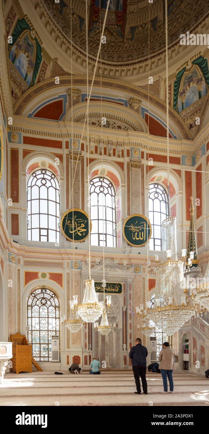 Interior ortakoy mosque hi-res stock photography and images - Alamy