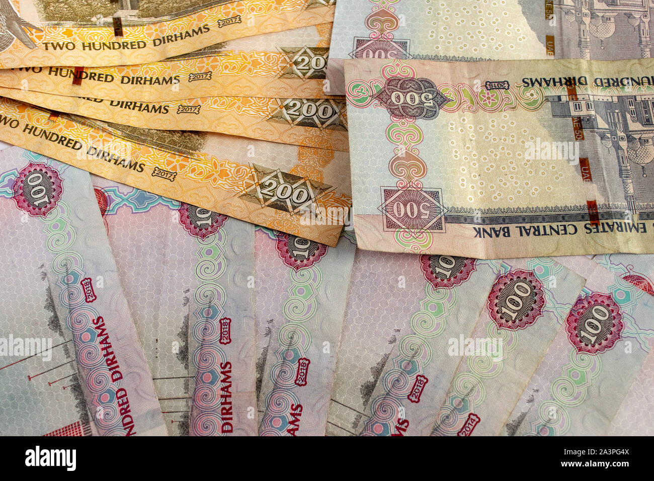100 dirhams hi-res stock photography and images - Alamy