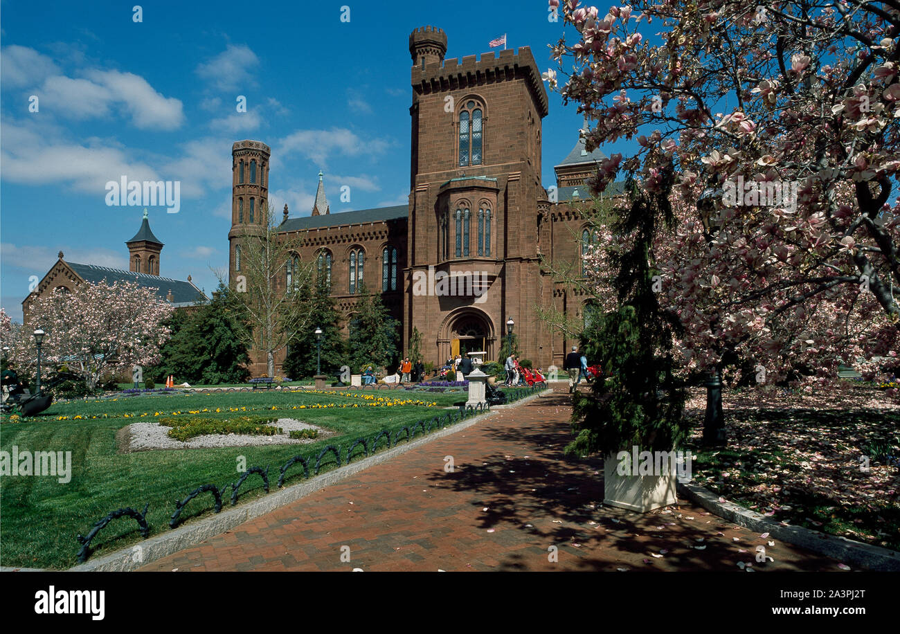 Springtime view of the Smithsonian Institution Castle, the museum ...